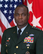 FORSCOM Commanding General (15th) General Larry R. Ellis ...